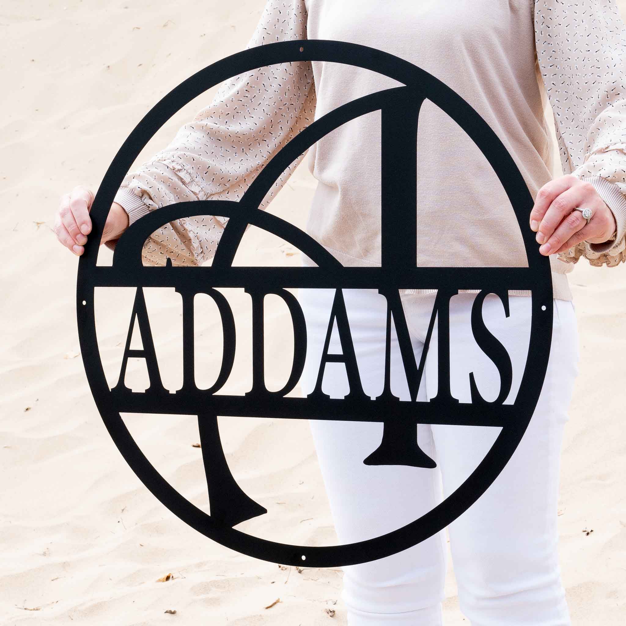 Whimsey Letter Circle Monogram– Lakeshore Metal Decor